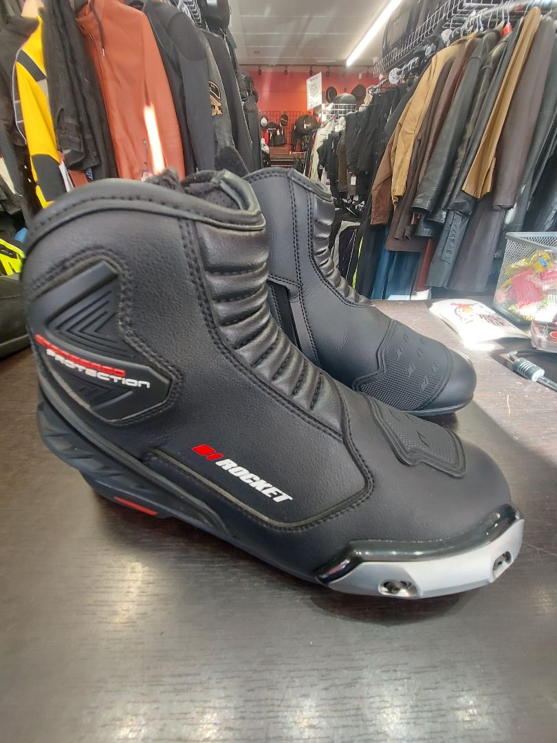 JOE ROCKET Speedmaster Short Leather FOOTWEAR, 42 – Re-Rides Moto Gear